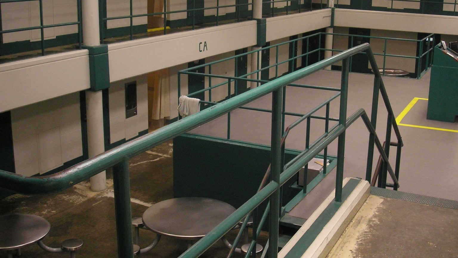 Fight at Northeast Correctional Complex leaves inmate injured - Newport ...