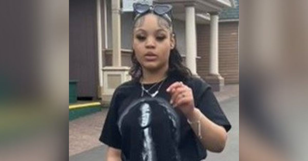 Holyoke Police Seek Help Finding Missing 16 Year Old Girl Newport
